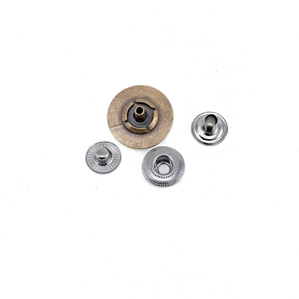 Sanp Fasteners - Crown Logo Zamak Snap Button 18 mm - 29 L